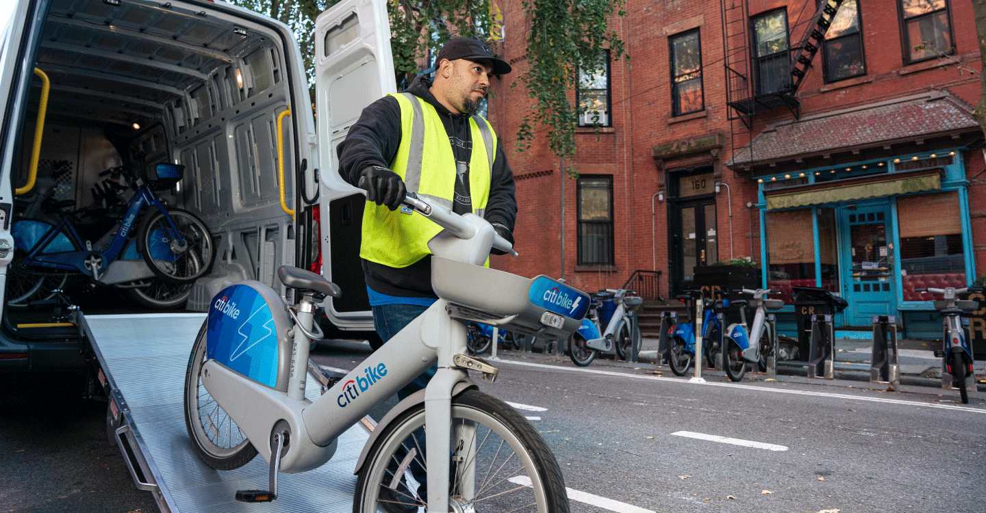 Innovative shared micromobility solutions for cities | Lyft Urban Solutions